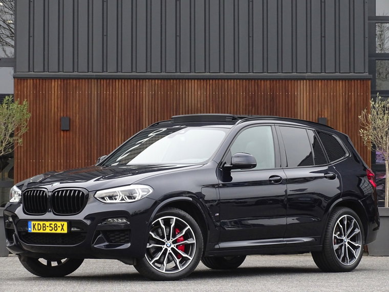 BMW X3 30e 292PK X-drive M-sport / Carbon / 360° / Pano leasen ...