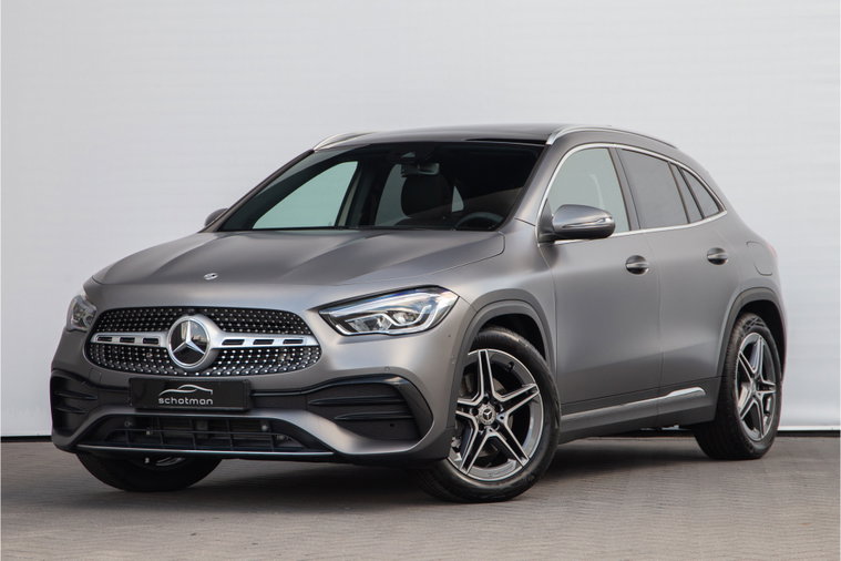 Mercedes-Benz GLA 200 AMG Line Designo Panorama Widescreen ...