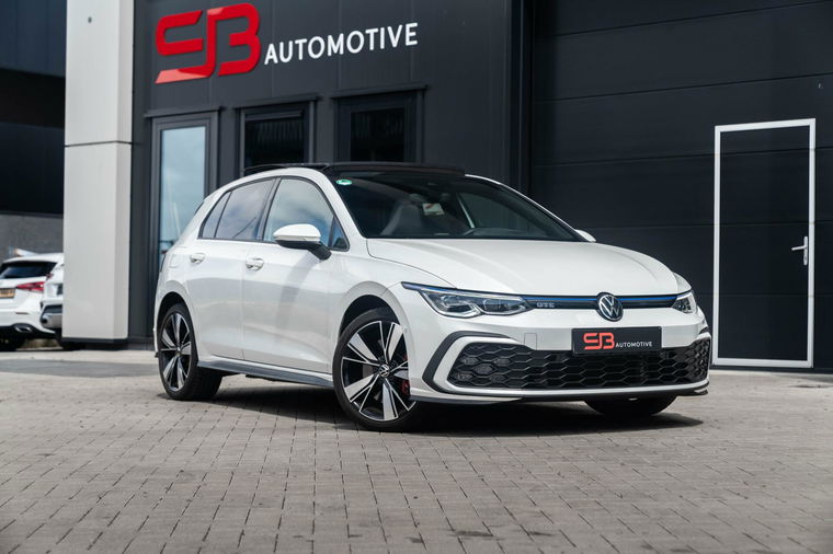 Volkswagen Golf 8 GTE 245PK HEAD UP|ORYX|IQ|PANO|FULL OPTION leasen ...